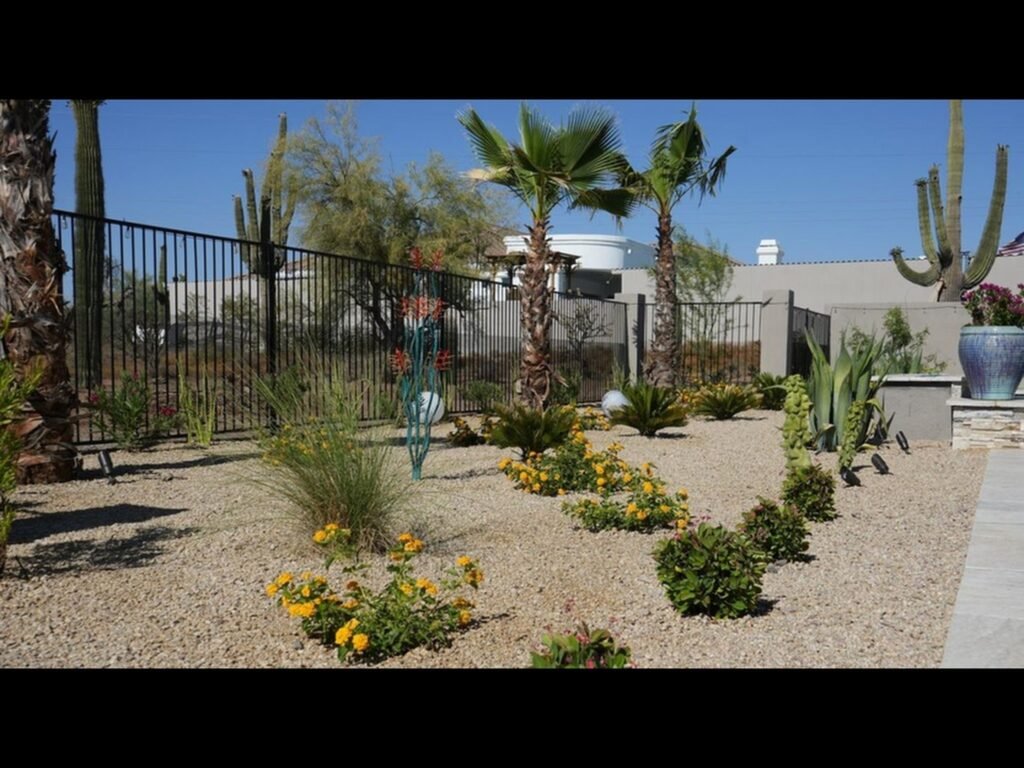 Phoenix Pro Landscaping & Lawn Care Services - SprinkleSplash.com